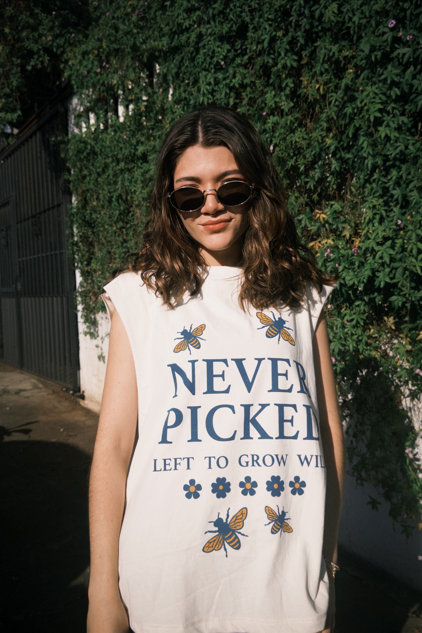 Save the Bees tee – Maxito Clothing