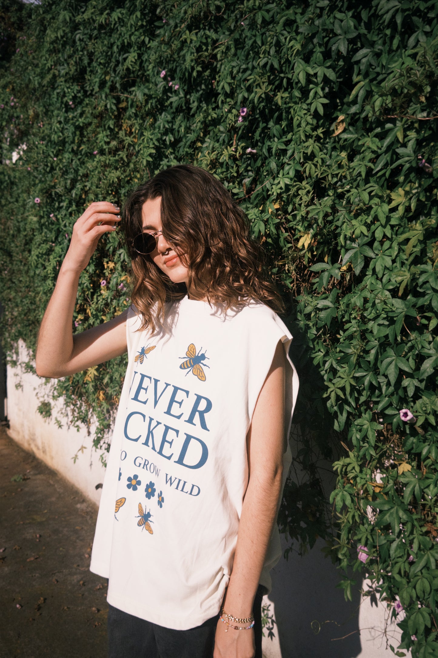 Save the Bees tee – Maxito Clothing
